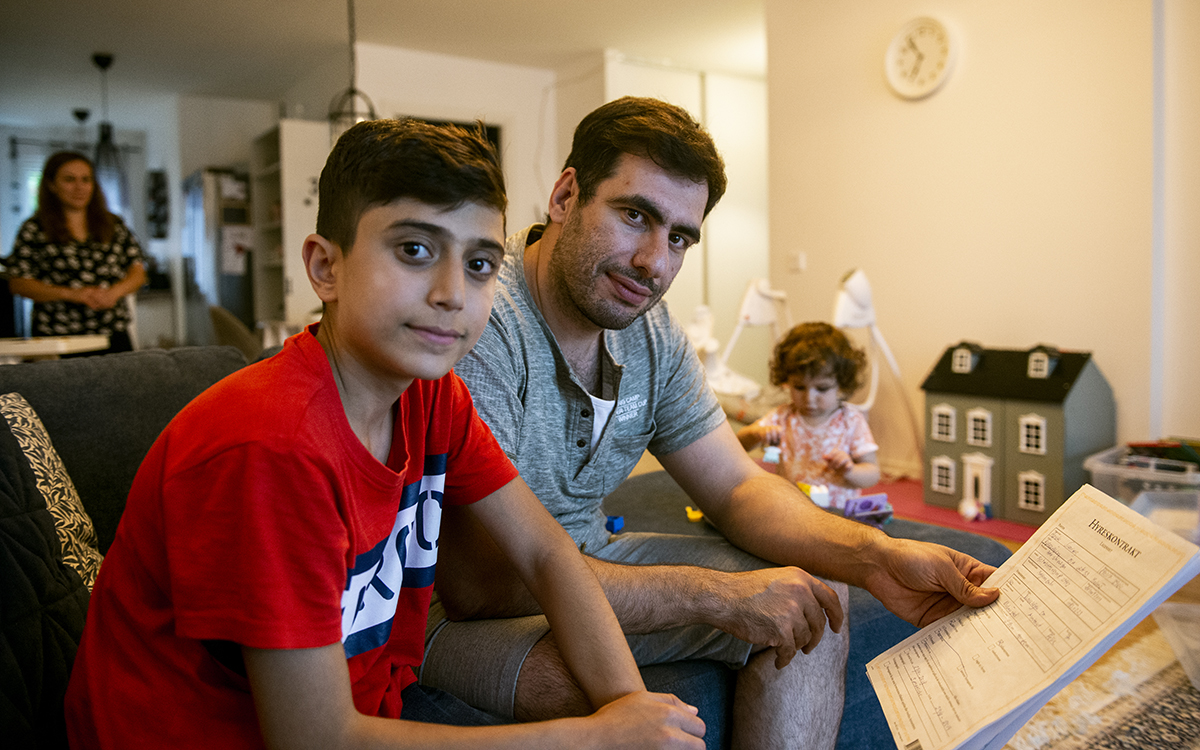 Amir lurades av hyresbedragaren - hela familjen blev hemlös efter ...