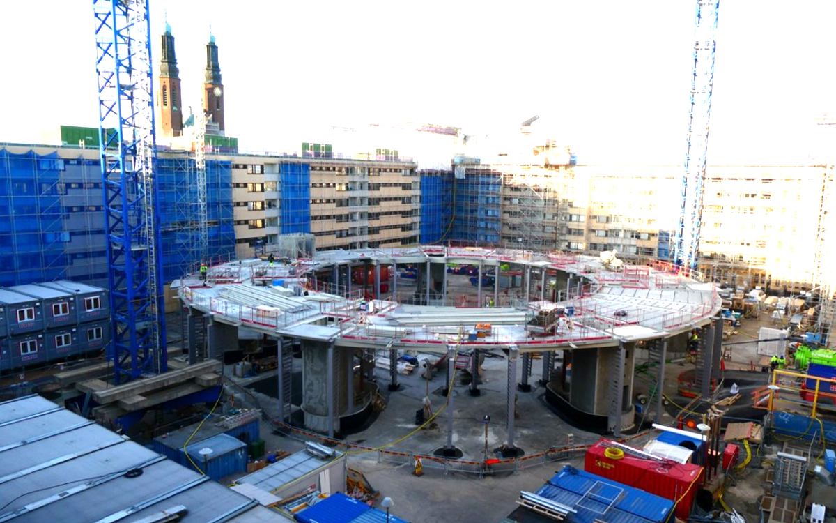 Plankanbygget pausas – hyresgäster lämnas i byggkaos - Hem & Hyra