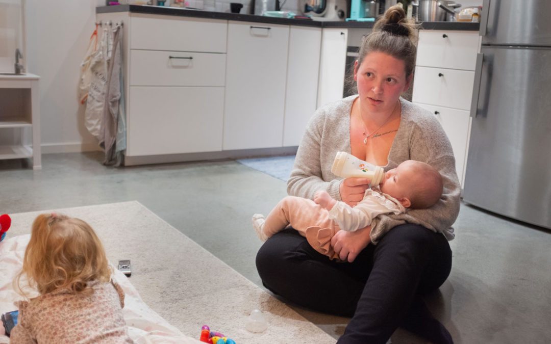 Stephanie drogs inför rätta för trasig tapet – här är advokaten som ...