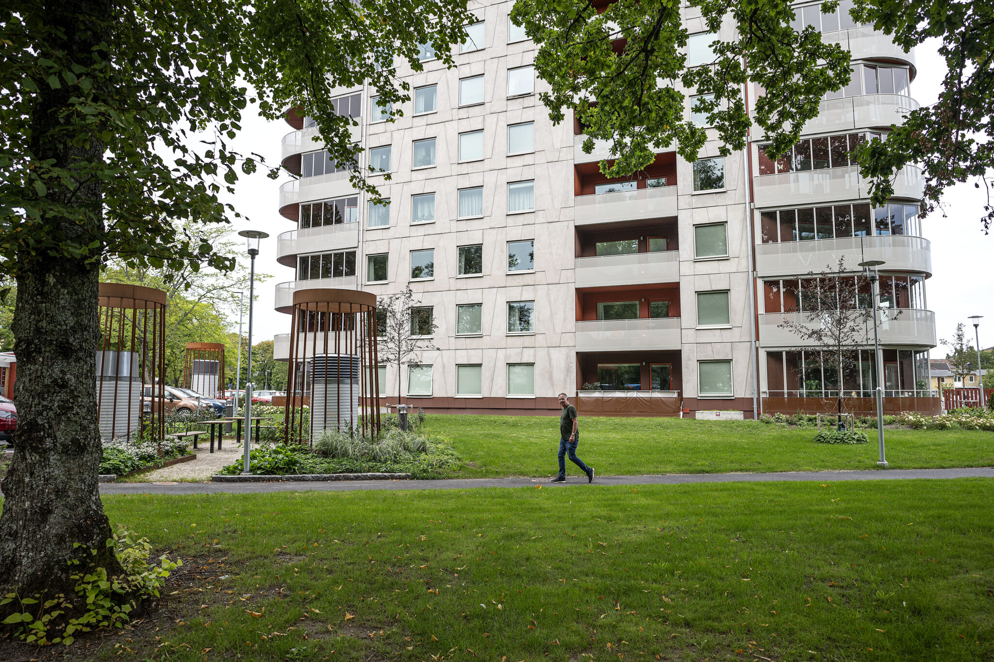 Trädgårdsexperten: "Gräsmatta vid hyreshuset räcker inte längre"