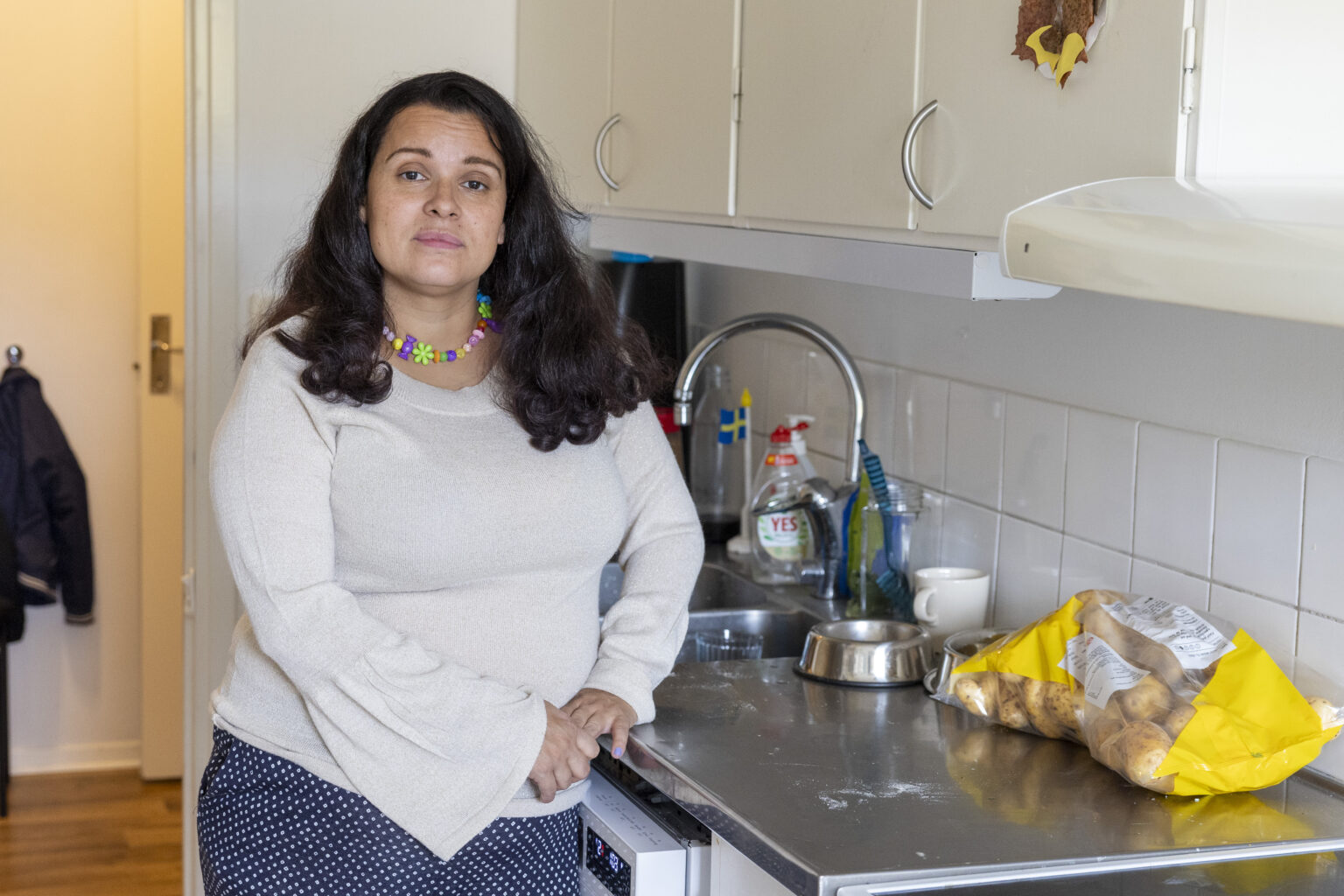 Amanda fick faktura på 14 000 kronor för stopp i toan – hennes värd den ...